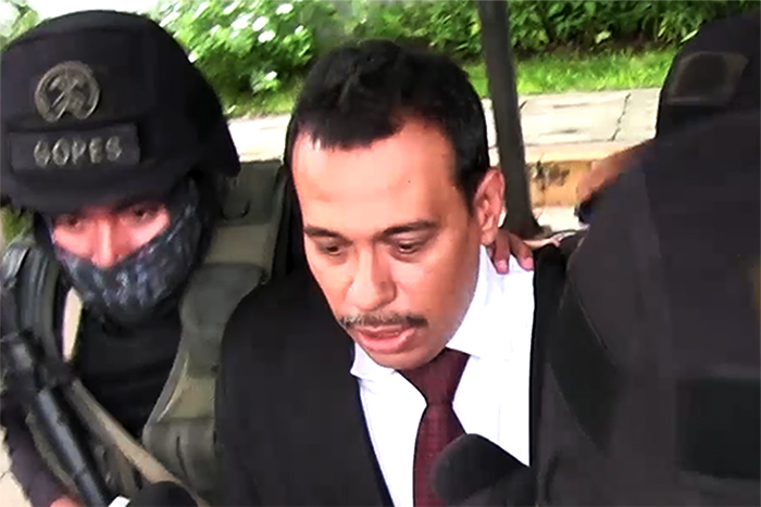 "Rauda recibí­a órdenes de su Gobierno" - ContraPunto