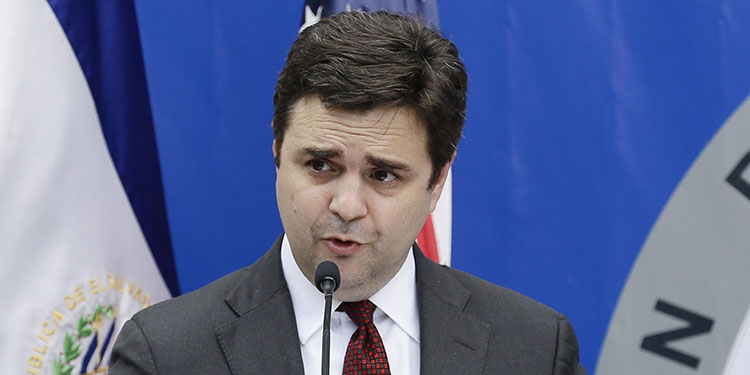 Enviado especial de EE.UU. regresa al país tras decretos de la Asamblea legislativa - ContraPunto