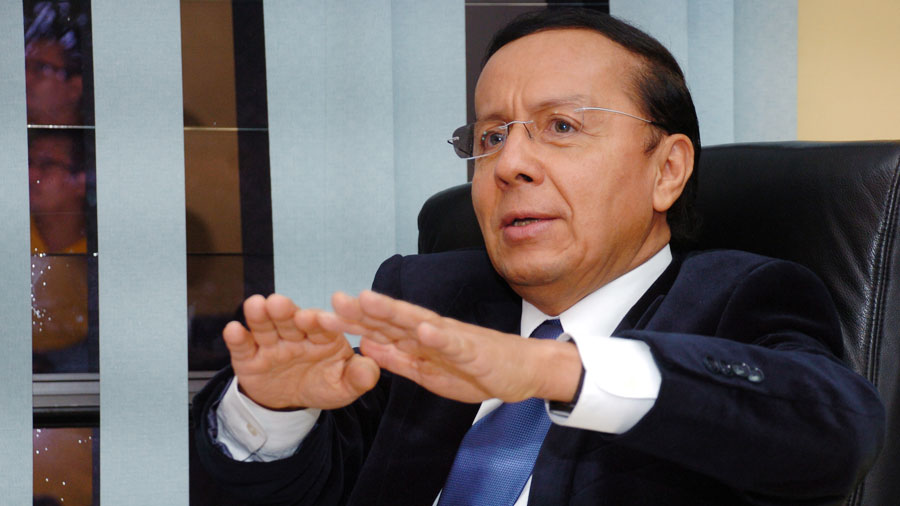México otorga refugio al exministro Gerson Martínez - ContraPunto