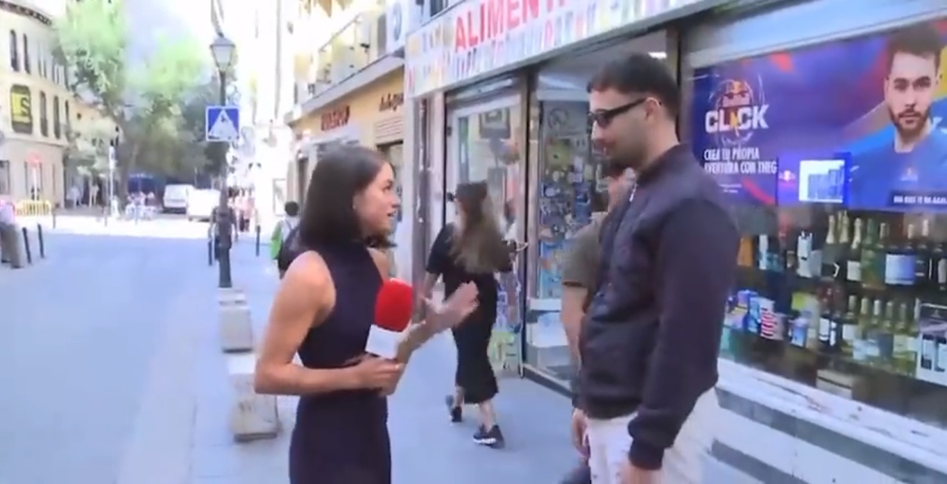 Besos incómodos y acoso II - ContraPunto