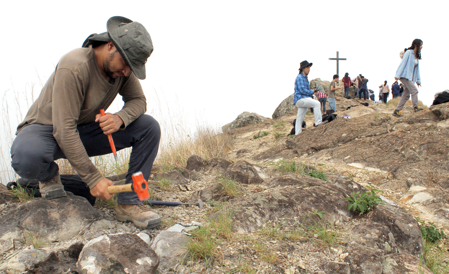 El Peñón de Comasagua, es un domo volcánico y atractivo Geo turístico ...