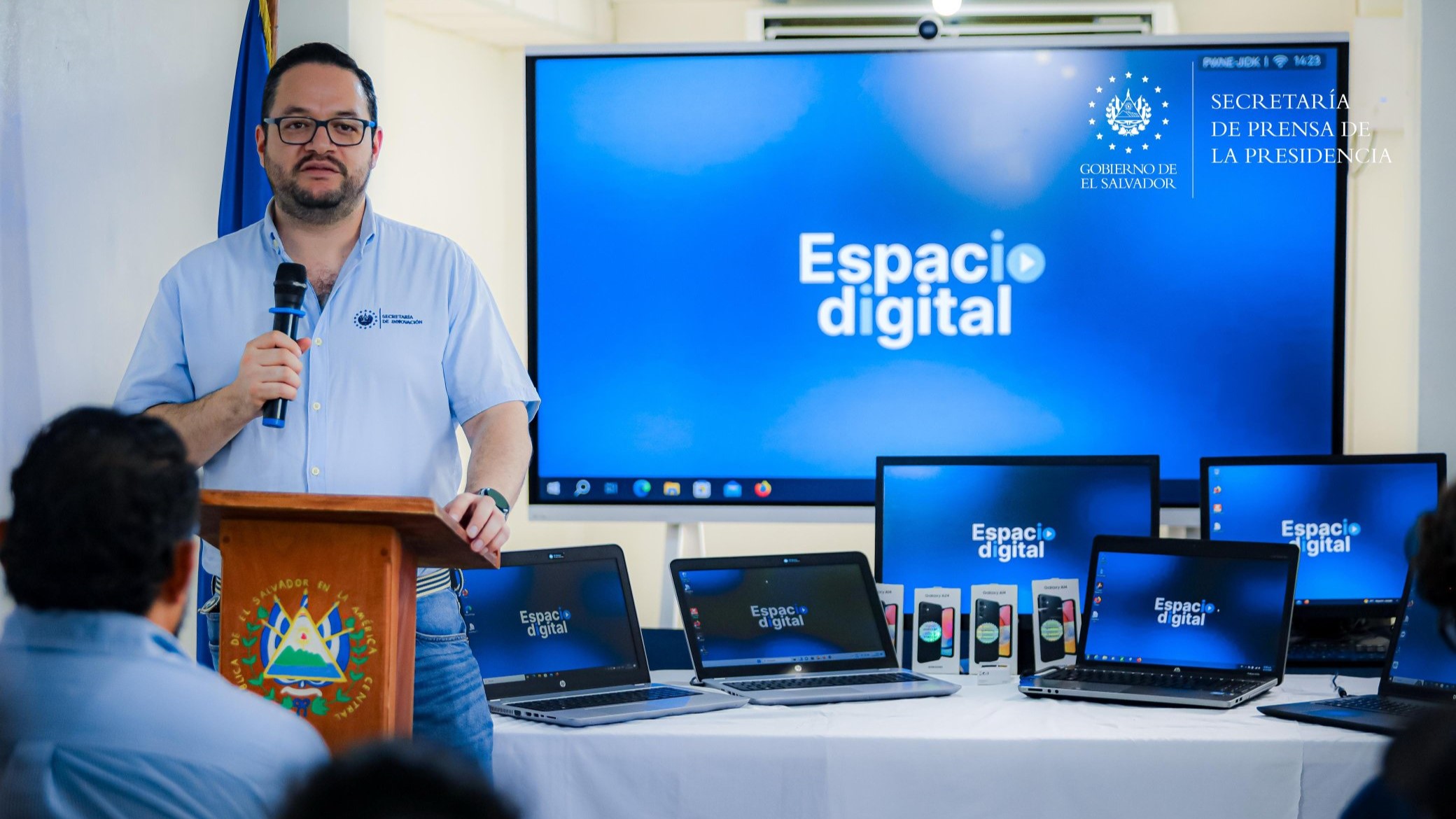 Gobierno habilita espacio digital para habitantes de Guaymango, en ...