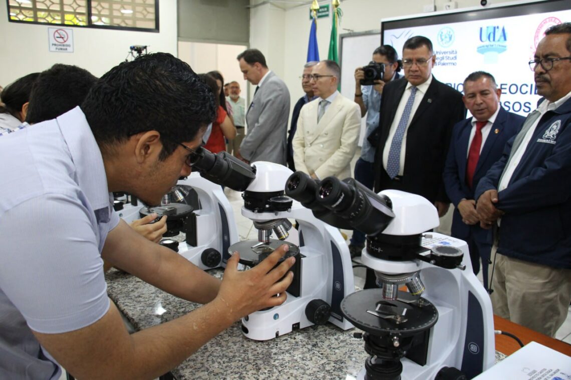 UES inaugura Laboratorio de Geociencias y Georrecursos en colaboración ...